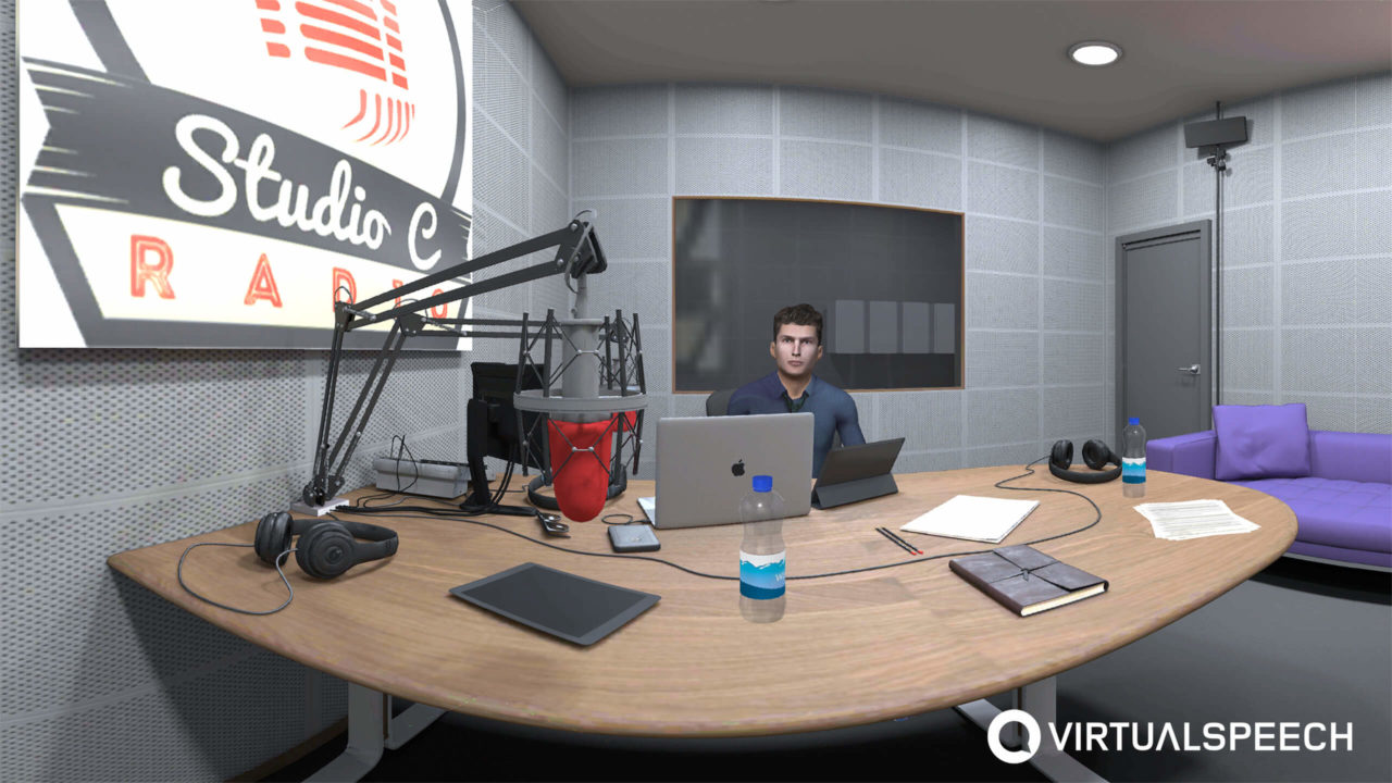 Using Virtual Reality for Media Training : AIXR